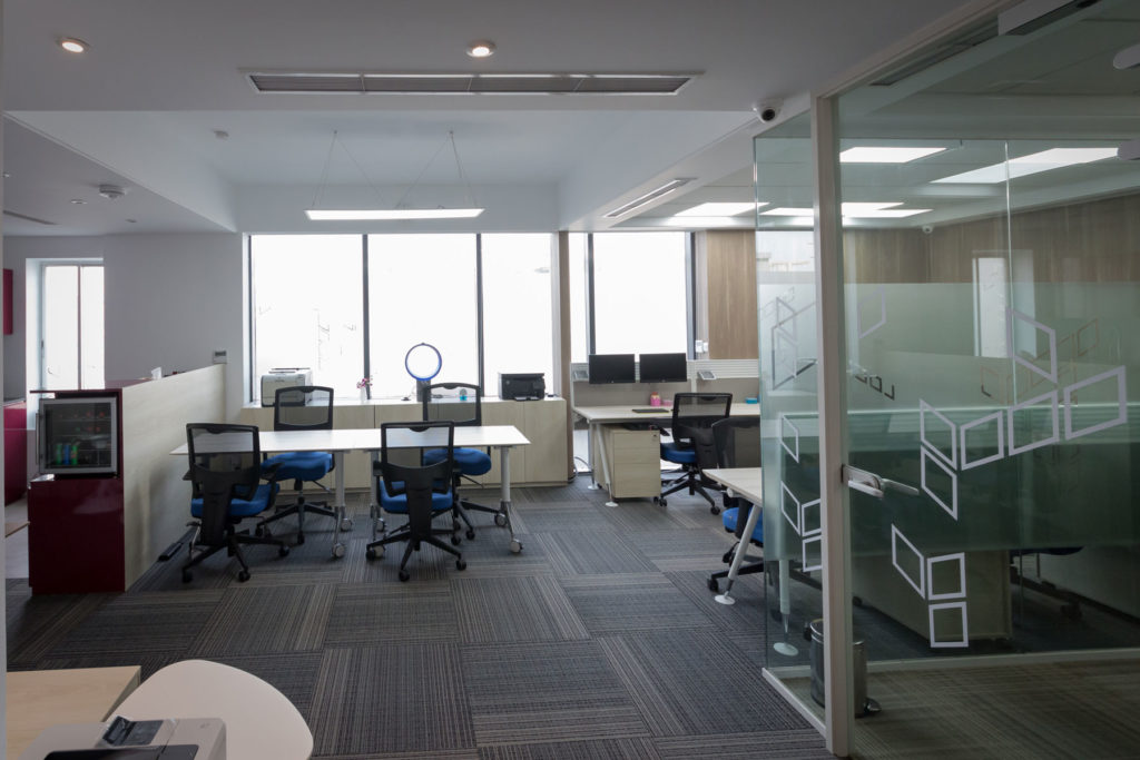 Walk-in desks - Coworking | Business center | Serviced Office Dhaka ...
