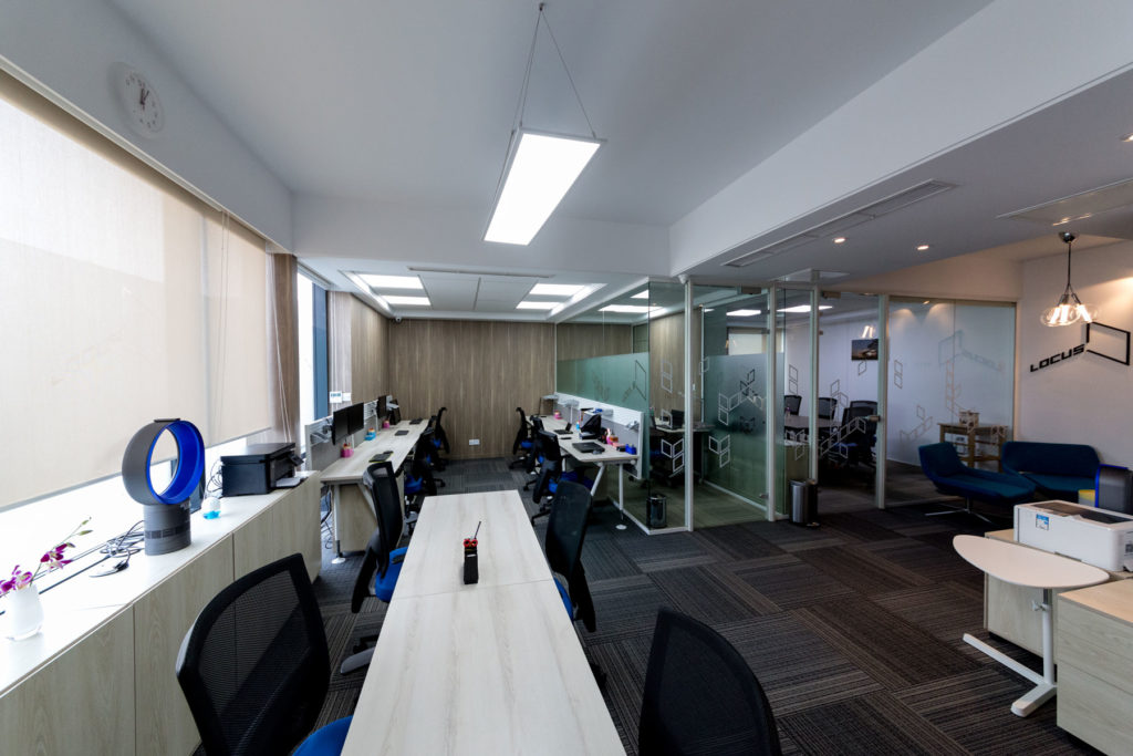 Walk-in desks - Coworking | Business center | Serviced Office Dhaka ...