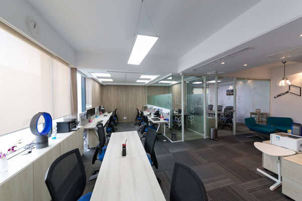 Walk-in desks - Coworking | Business center | Serviced Office Dhaka ...